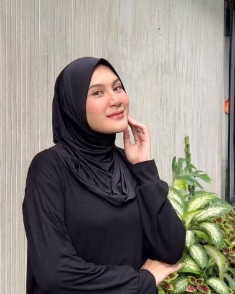 15 Rekomendasi Merek Jilbab Sport untuk Olahraga | Popmama.com